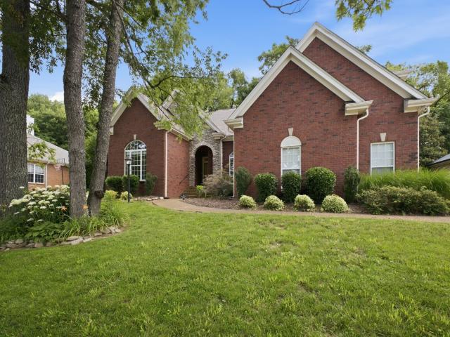 325 Red Feather Ln