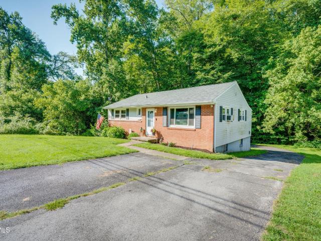 325 Ridgewood Drive