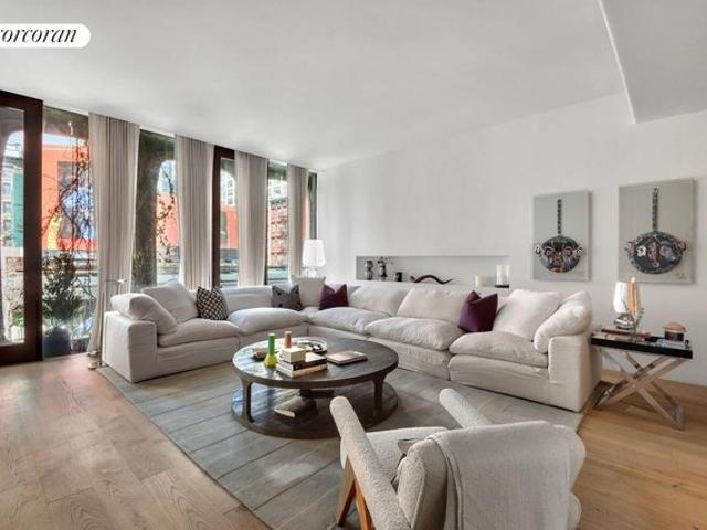 325 W Broadway Apt 2, New York, NY 10013