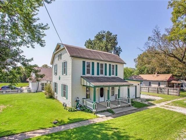 325 W Broadway St, Peculiar, MO 64078