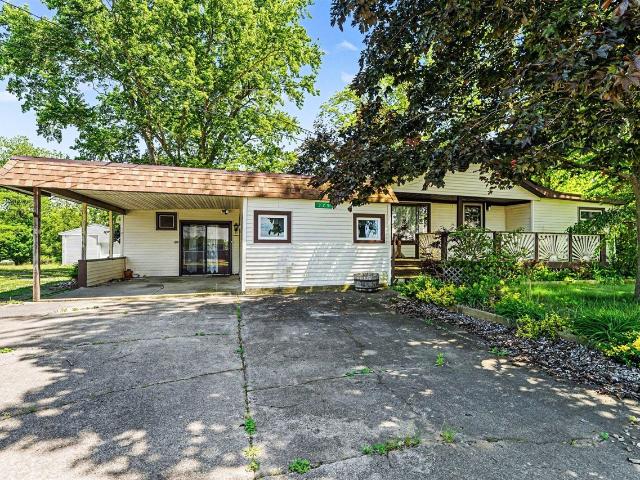 325 W Chicago Road