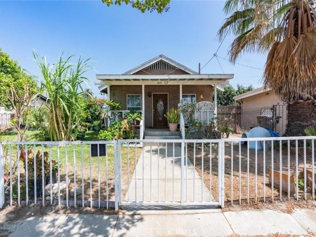 325 W Crescent Dr, Azusa, CA 91702