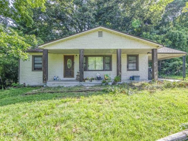 325 W Hills Dr, Lenoir City, TN 37771
