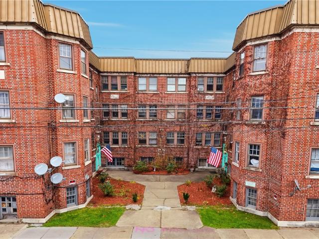 325 W Jefferson St