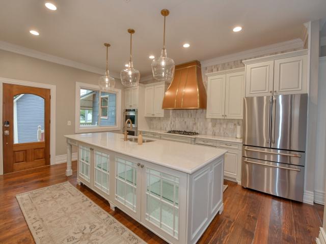 325 W Main Street