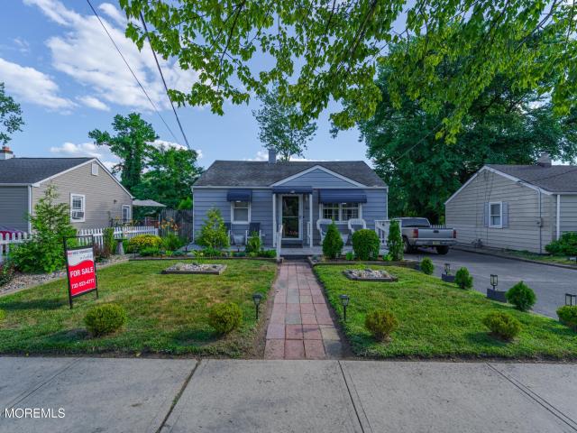 325 W Sylvania Avenue