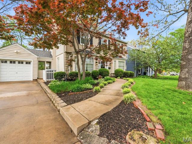 325 Woodside Dr, Kirkwood, MO 63122 | MLS #26020 | Compass