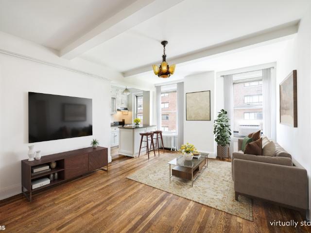325 West 45th Street, New York, NY