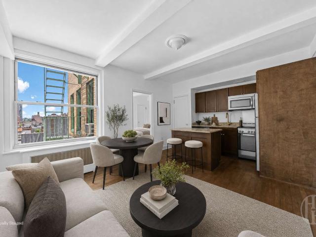 325 West 45th Street, New York, NY