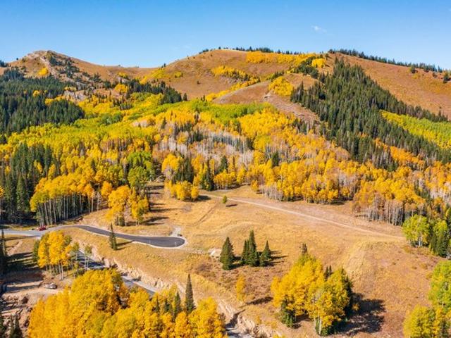 325 White Pine Canyon Rd Unit 325, Park City, UT 84060