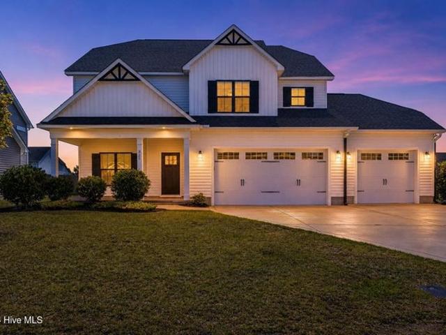 325 Whitestone Dr, Fayetteville, NC 28312