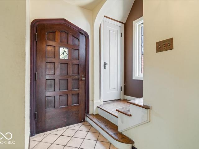 325 Winding Way