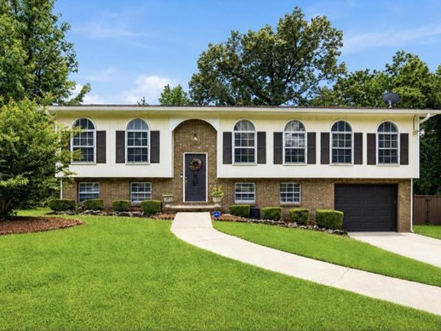 325 Wink Cir, Center Point, AL 35215