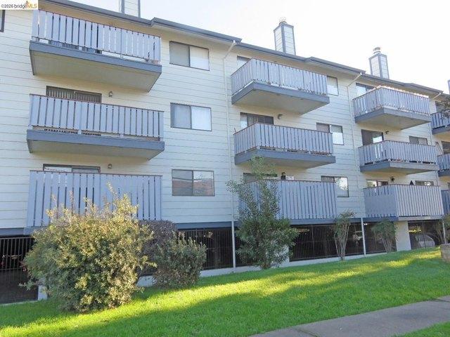 325 Valle Vista Ave Unit 117, Hayward, CA 94544