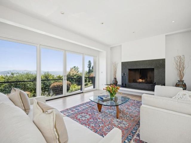 325 Via La Cumbre, Greenbrae, CA 94904
