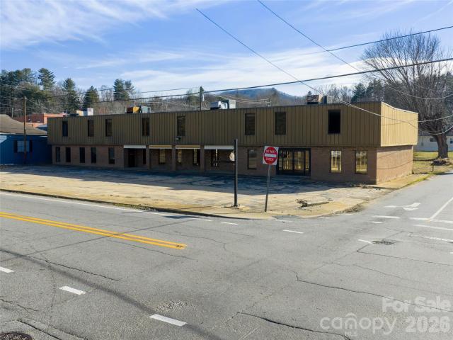 3264 Broad Street