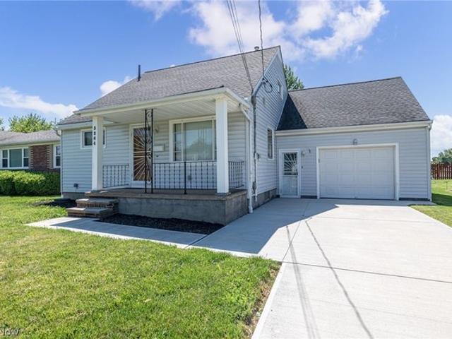 3264 Estelle Ave, Lorain, OH 44052