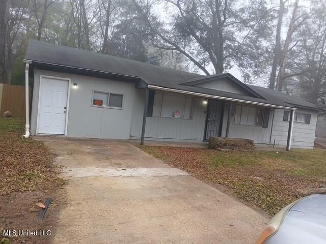 3264 Suncrest Dr, Jackson, MS 39212