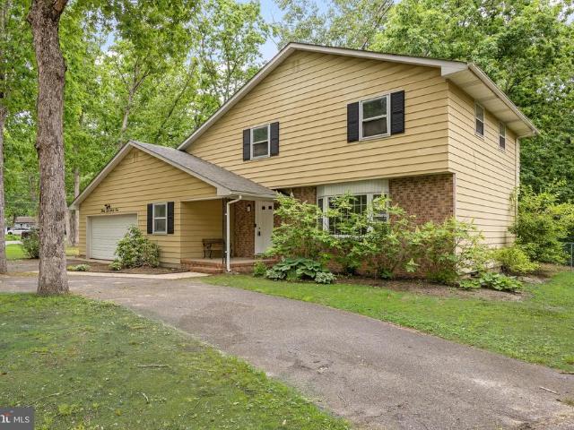 3264 Swan Drive