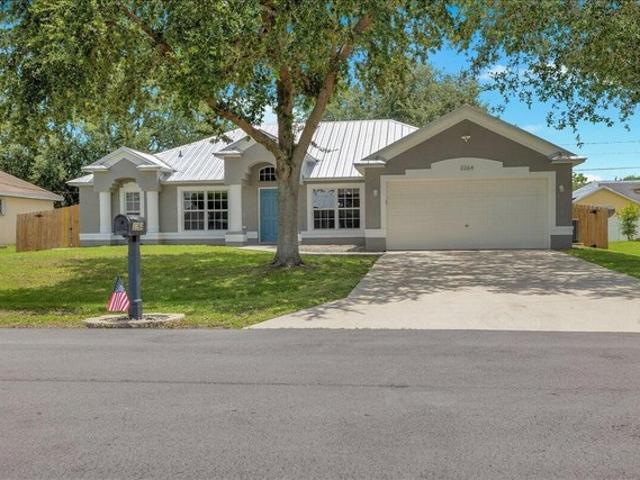 3264 SE Quay St, Port Saint Lucie, FL 34984
