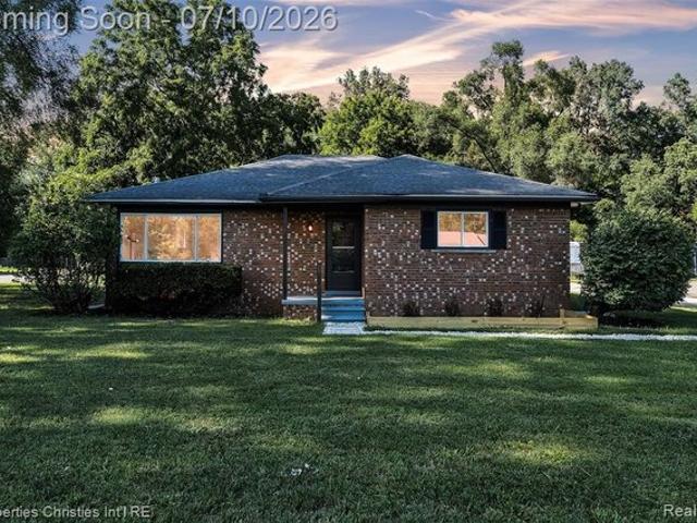 32652 Cadillac St, Farmington Hills, MI 48336