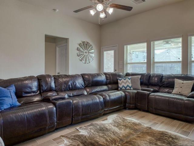 32659 Timber Point Dr