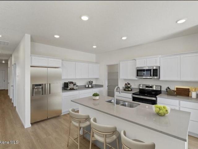 3265 N Pale Fox St, Post Falls, ID 83854