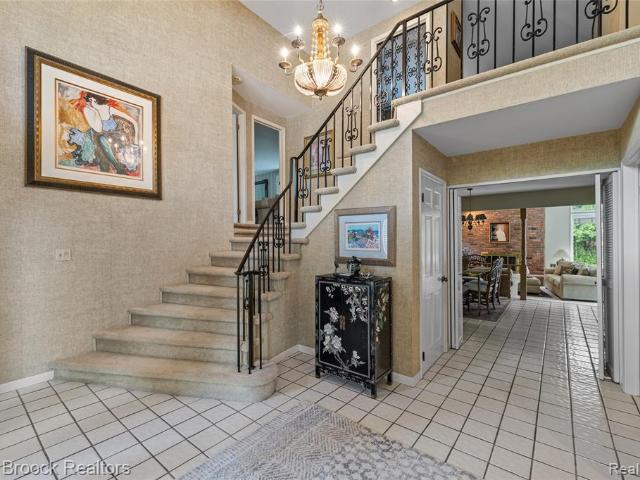 3265 Bloomfield Shore Drive