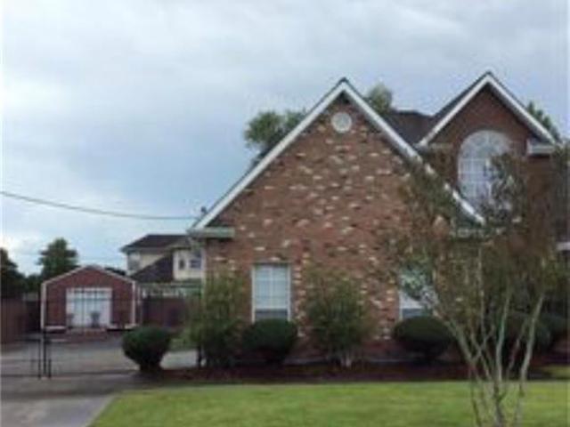 3265 Elmwood Park Drive