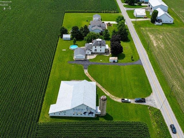 3265 Fangboner Rd, Fremont, OH 43420