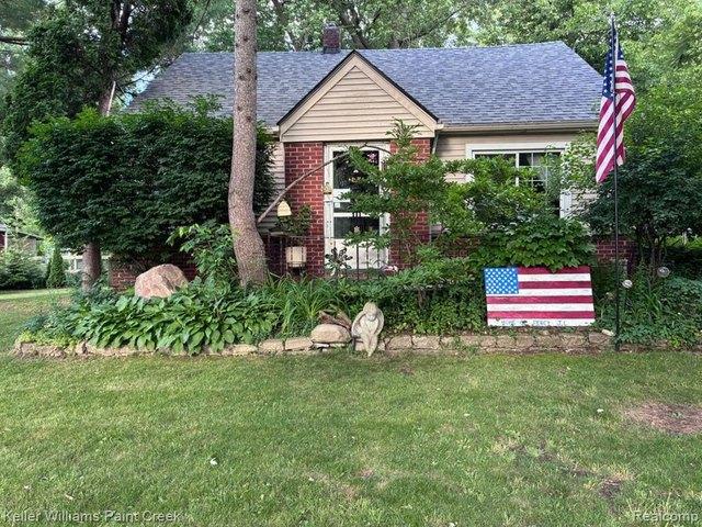 3265 Willet Ave, Rochester Hills, MI 48309