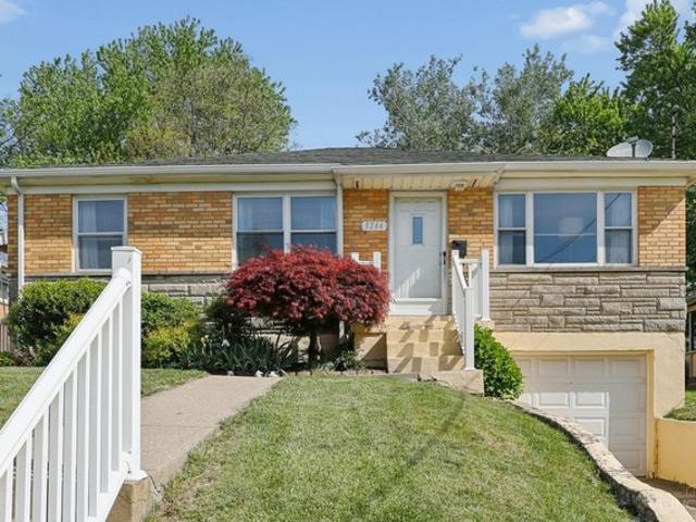3266 Floridale Ln, Green Township, OH 45239