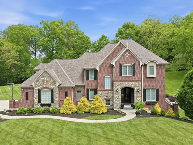 3266 Harborside Dr, Green Township, OH 45248