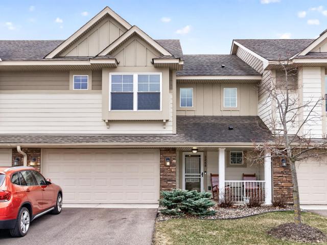 3266 Red Oak Trail