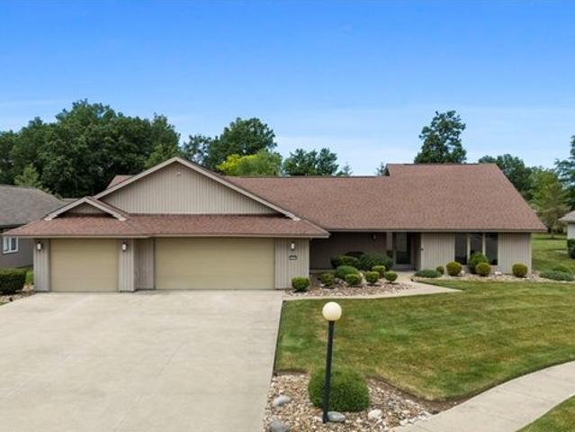 32672 Heron Cir, North Ridgeville, OH 44039