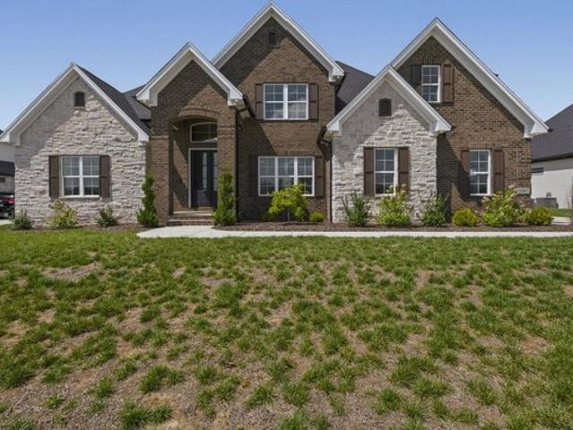 3267 Upper Gable Dr, Bowling Green, KY 42101