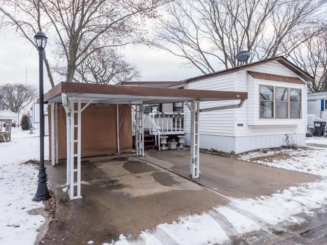 3268 Meadow Dr, Park City, IL 60085 | MLS #12548 | Compass