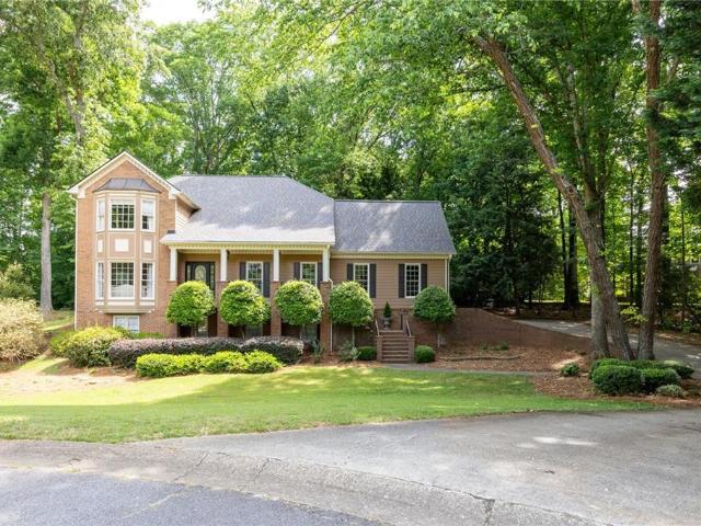 3268 Autumn Woods Trail NW