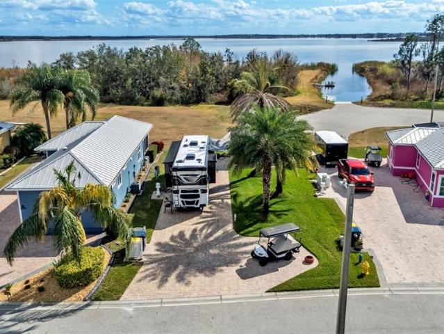 3268 Fish Hawk Dr, Polk City, FL 33868 | MLS #L4959