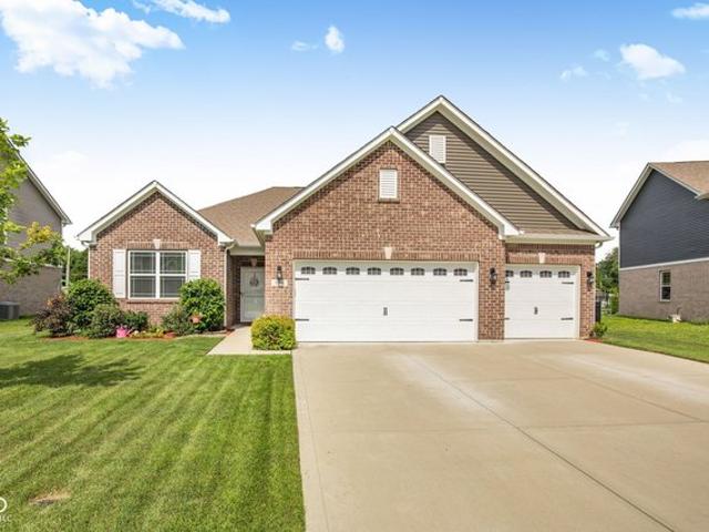 3268 S Cordell Rd, New Palestine, IN 46163
