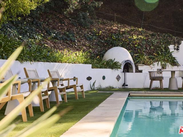 3268 Serra Road
