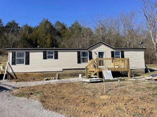 3268 Wagner Ferry Rd, Falmouth, KY 41040