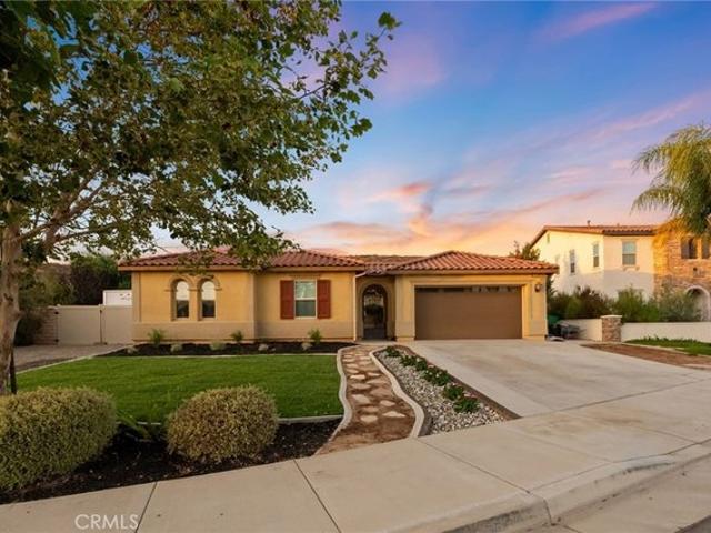 32696 Cougar Pass Ct, Winchester, CA 92596