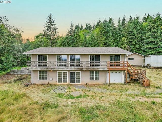 32605 Old Bunker Hill Rd, Saint Helens, OR 97051