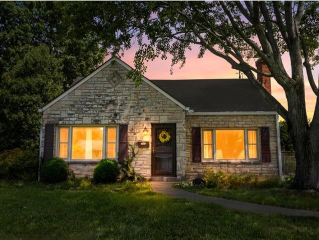3260 Avalon Rd, Columbus, OH 43221