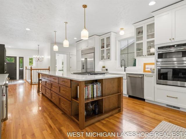 3260 Lorrimar Lane