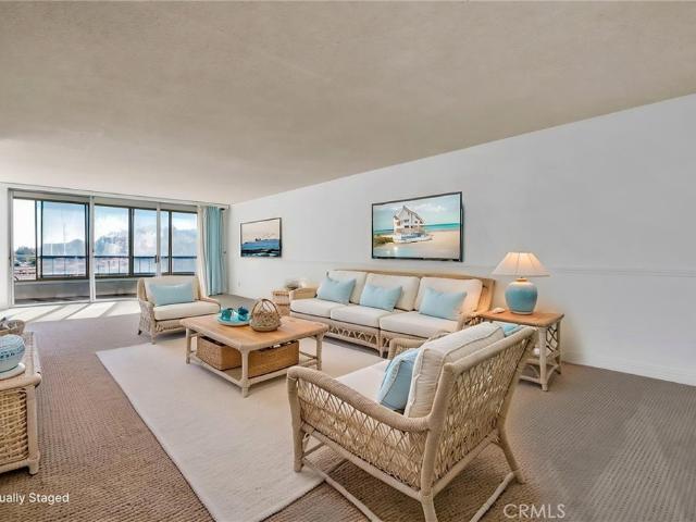 32614 Coastsite 305E