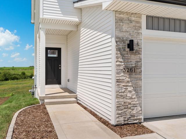 3261 Marigold Circle