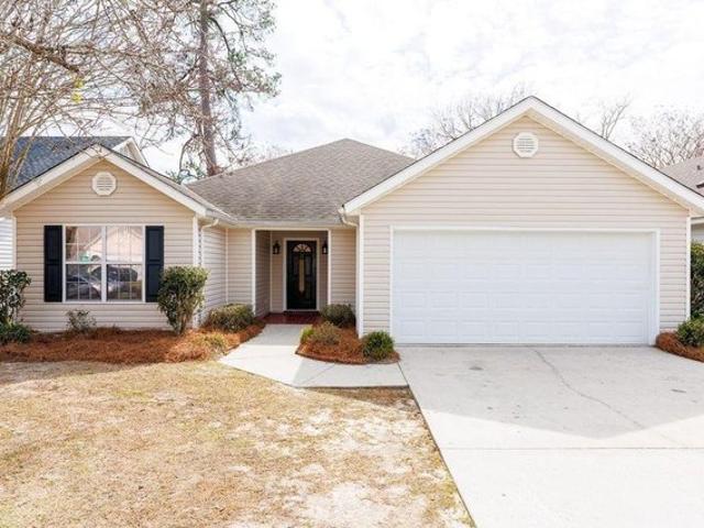 3261 Oak Garden Dr, Valdosta, GA 31605