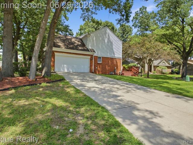 3261 Windwood Road